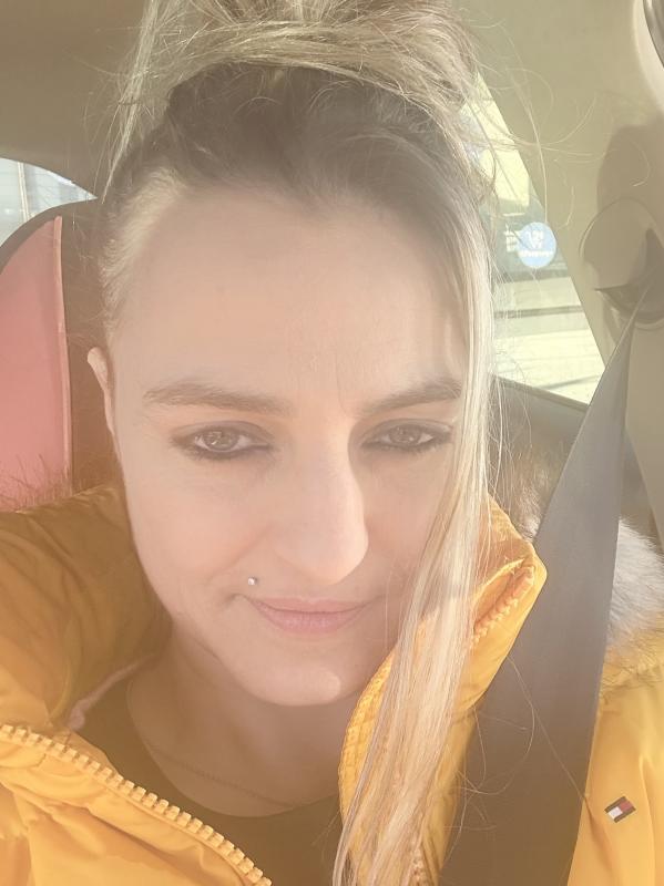 Rencontre Emilie - 38 ans - Saint Loubès : Je suis une femme de 38 ans ...